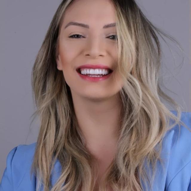 Conheça Elisane Meneses, a “professora gata” que encantou o Brasil ...