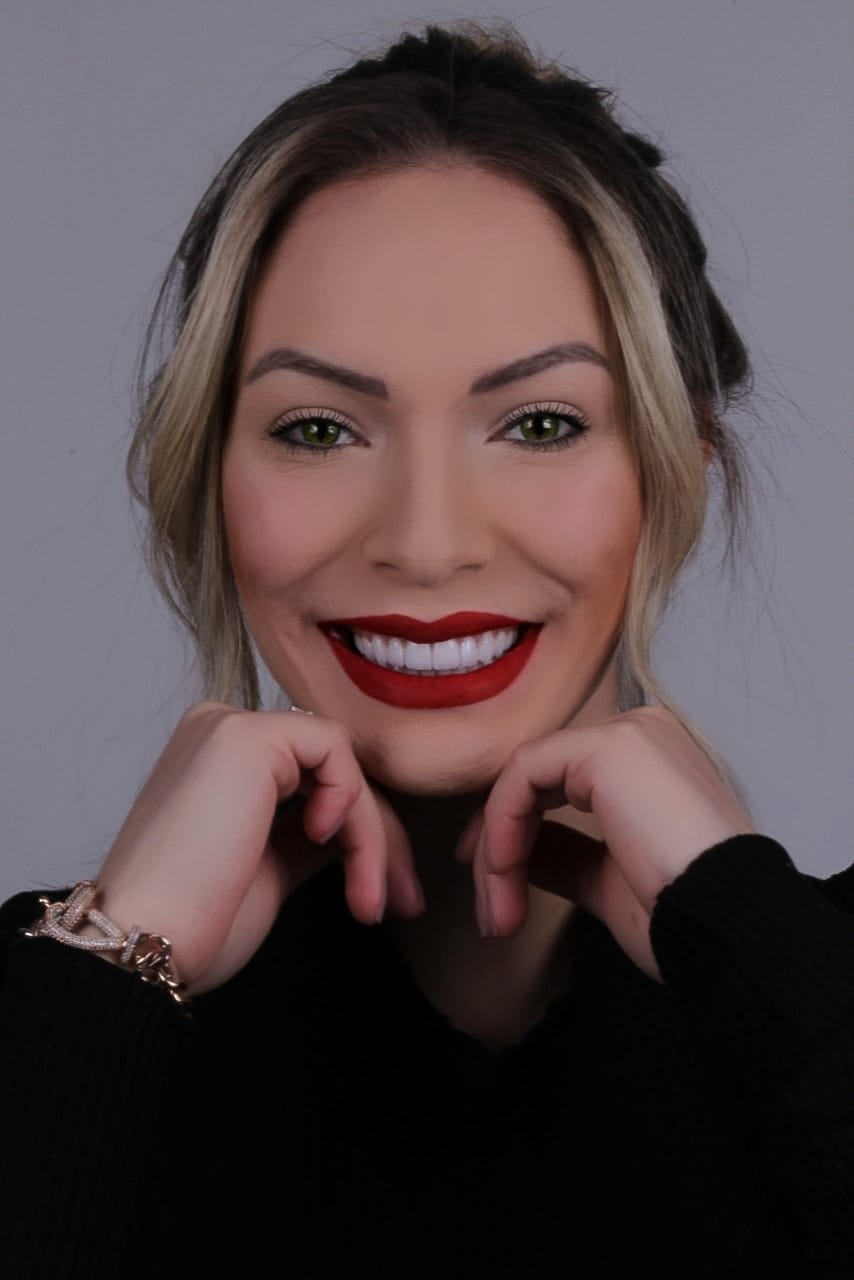 Conheça Elisane Meneses, a “professora gata” que encantou o Brasil ...