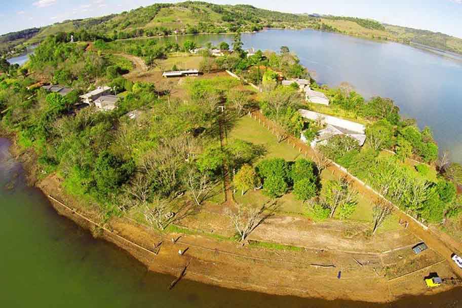 Dia de lazer termina em tragédia: Banhista se afoga na prainha - Portal ...
